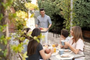 Outdoor Gathering Spaces: Secrets to Entertain in Style | Smart ...